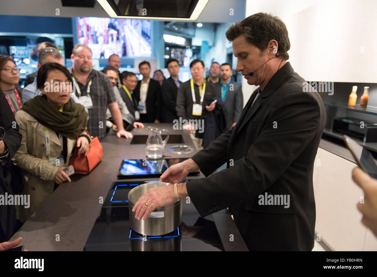 Las Vegas, Nevada, USA. 06th Jan, 2016. Actor Tony Noakes, right ...