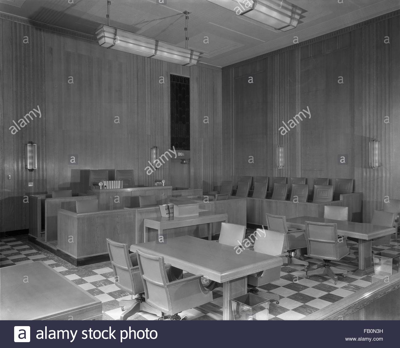 Courtroom Black and White Stock Photos & Images - Alamy