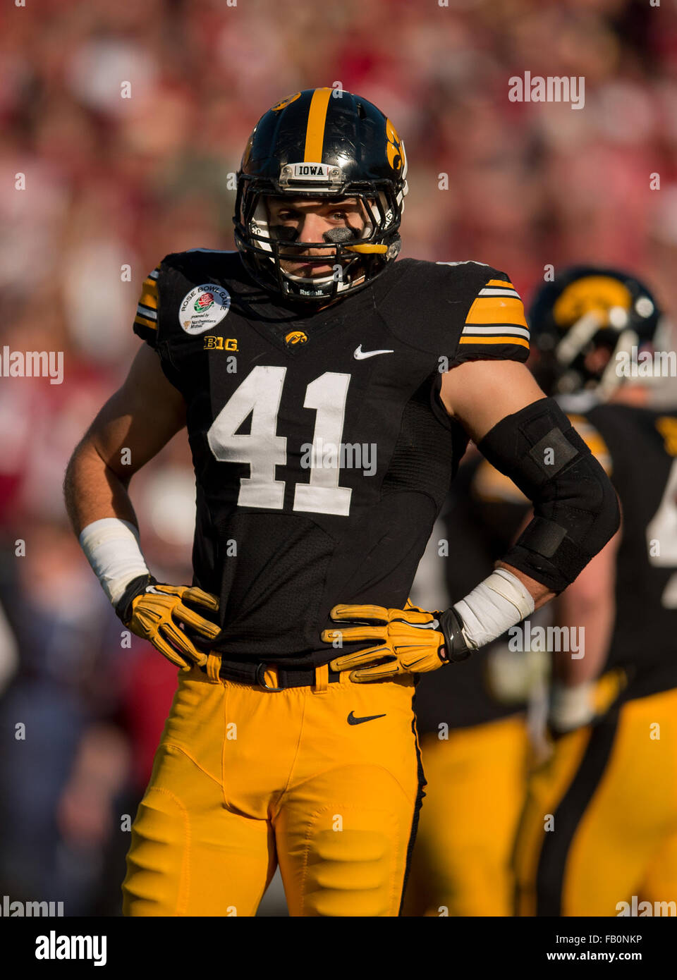 Pasadena, CA. 1st Jan, 2016. Iowa Hawkeyes linebacker (41) Bo Bower ...