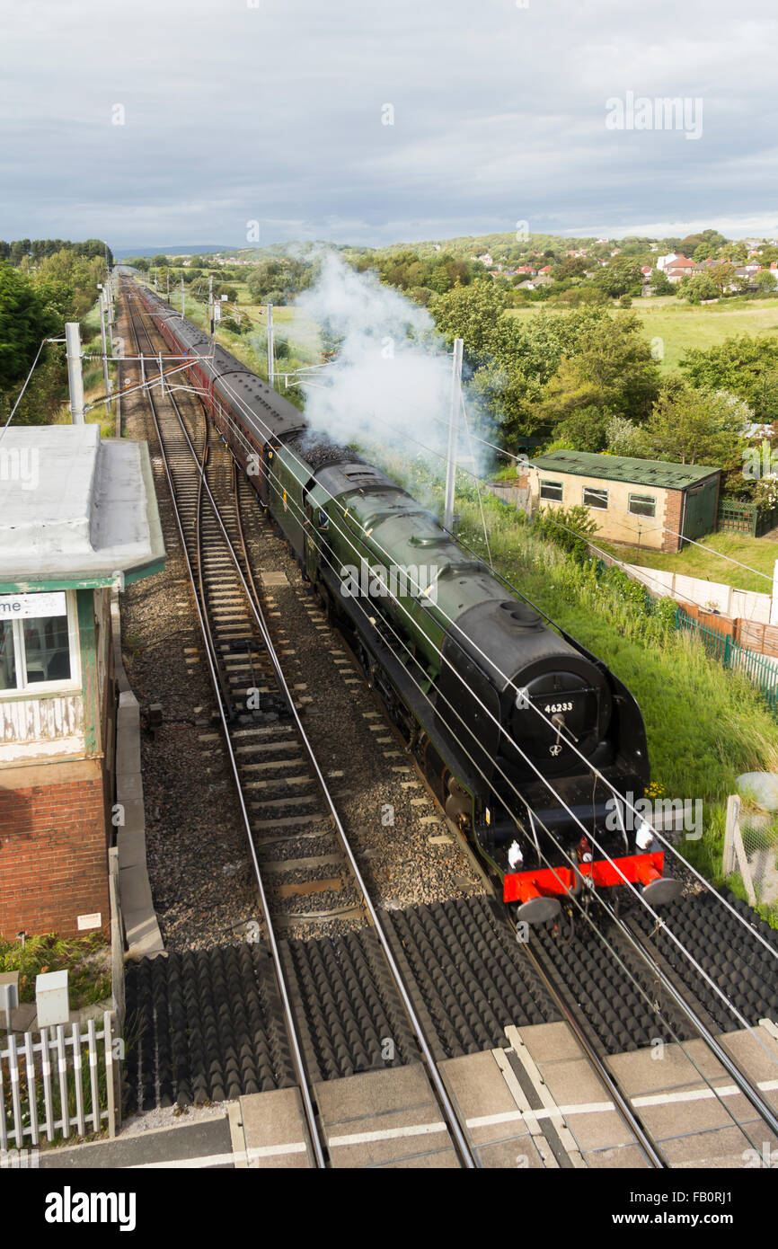 Coronation class locomotive hi-res stock photography and images - Alamy