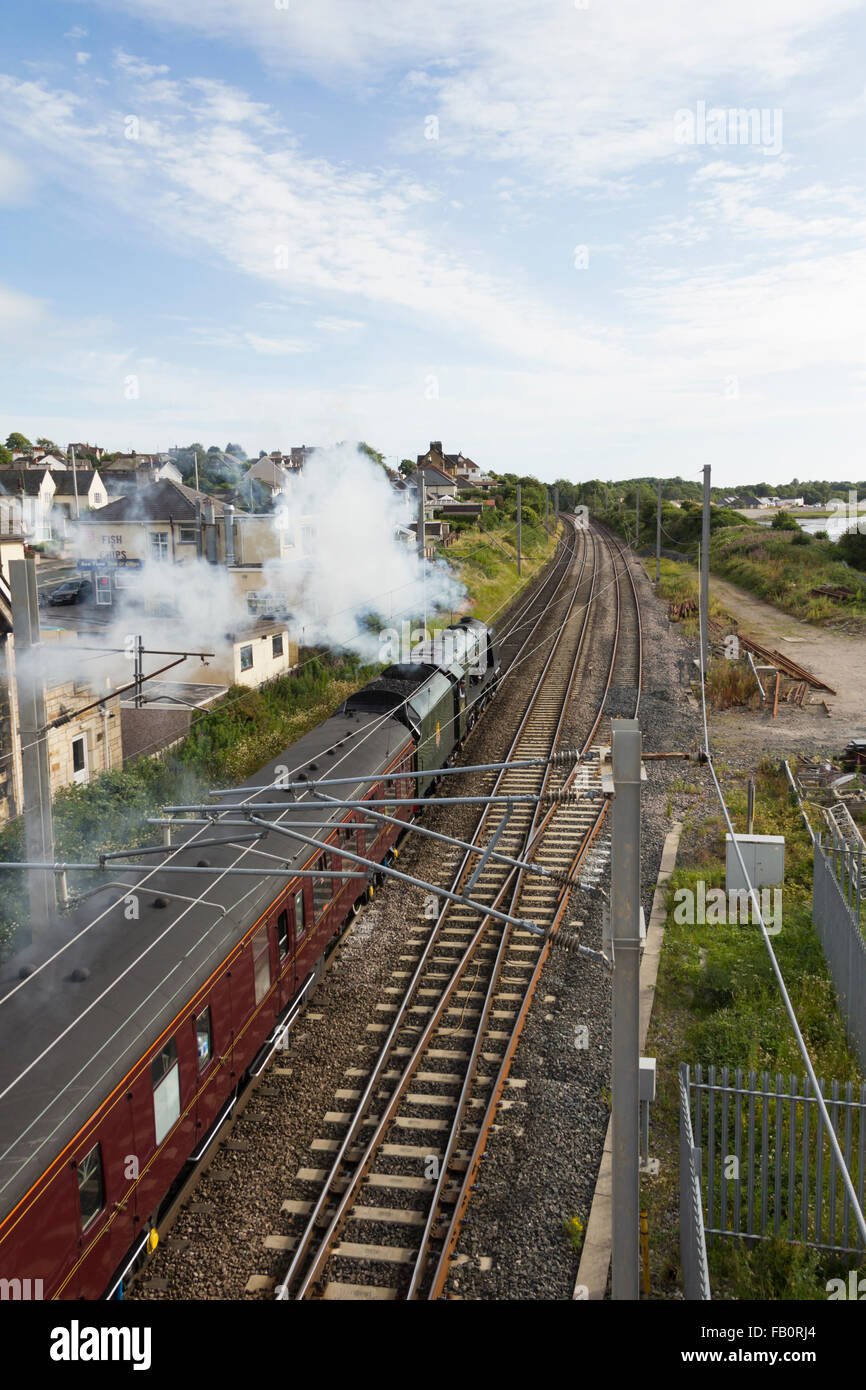 Preserved Princess Coronation class steam engine 46233 'Duchess of ...