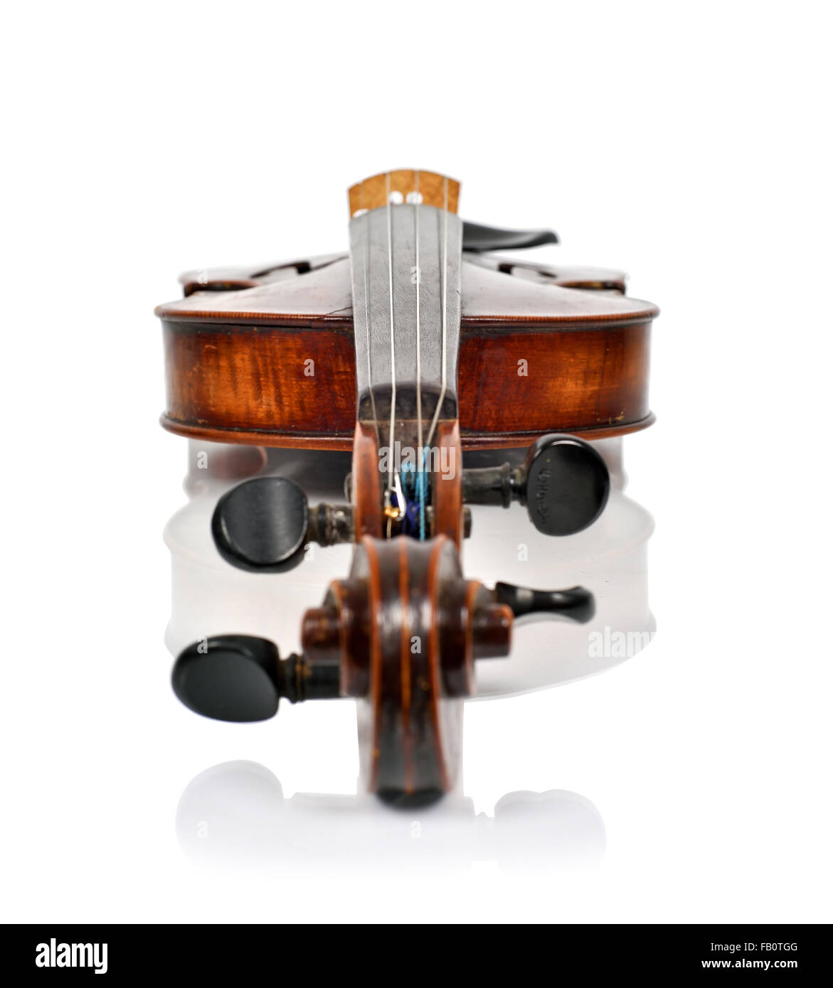 Musical instrument classical violin Cut Out Stock Images & Pictures - Alamy