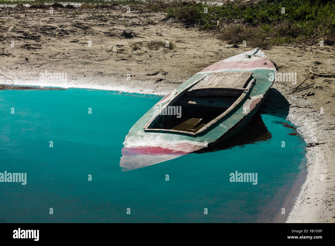 Kafr el-Sheikh, Egypt. 07th Jan, 2016. Lake Burullus is a brackish ...