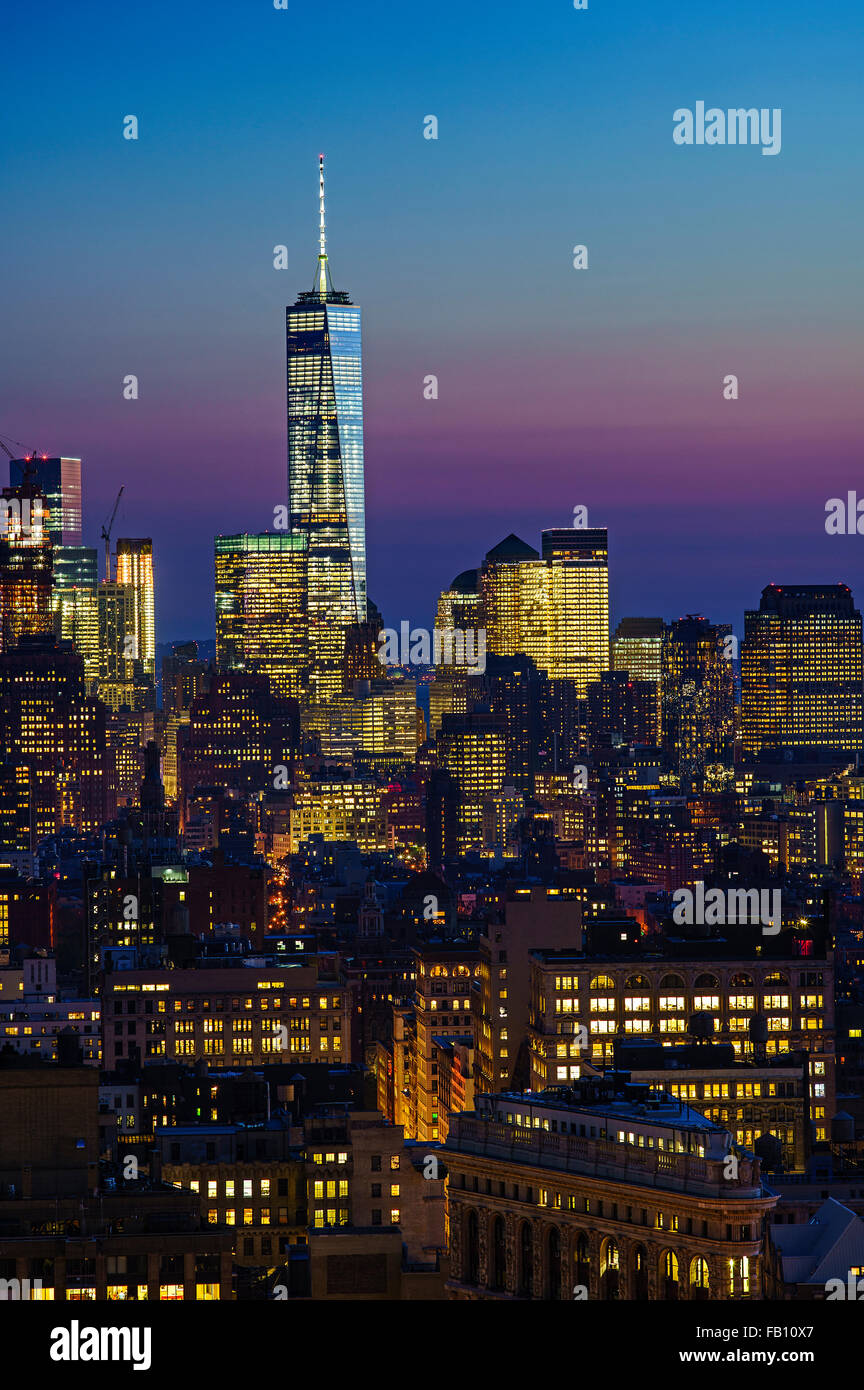 Cityscape dusk glow hi-res stock photography and images - Alamy