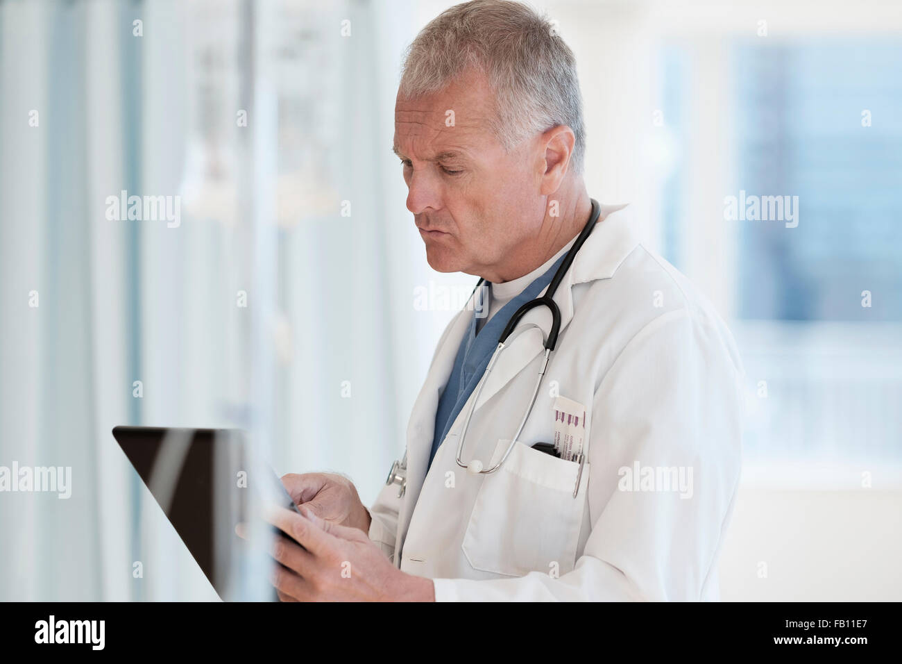 Real hospital people hi-res stock photography and images - Alamy