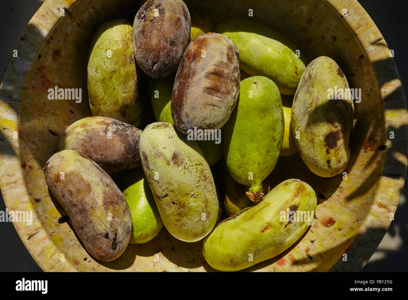 Ripe paw paw hi-res stock photography and images - Alamy