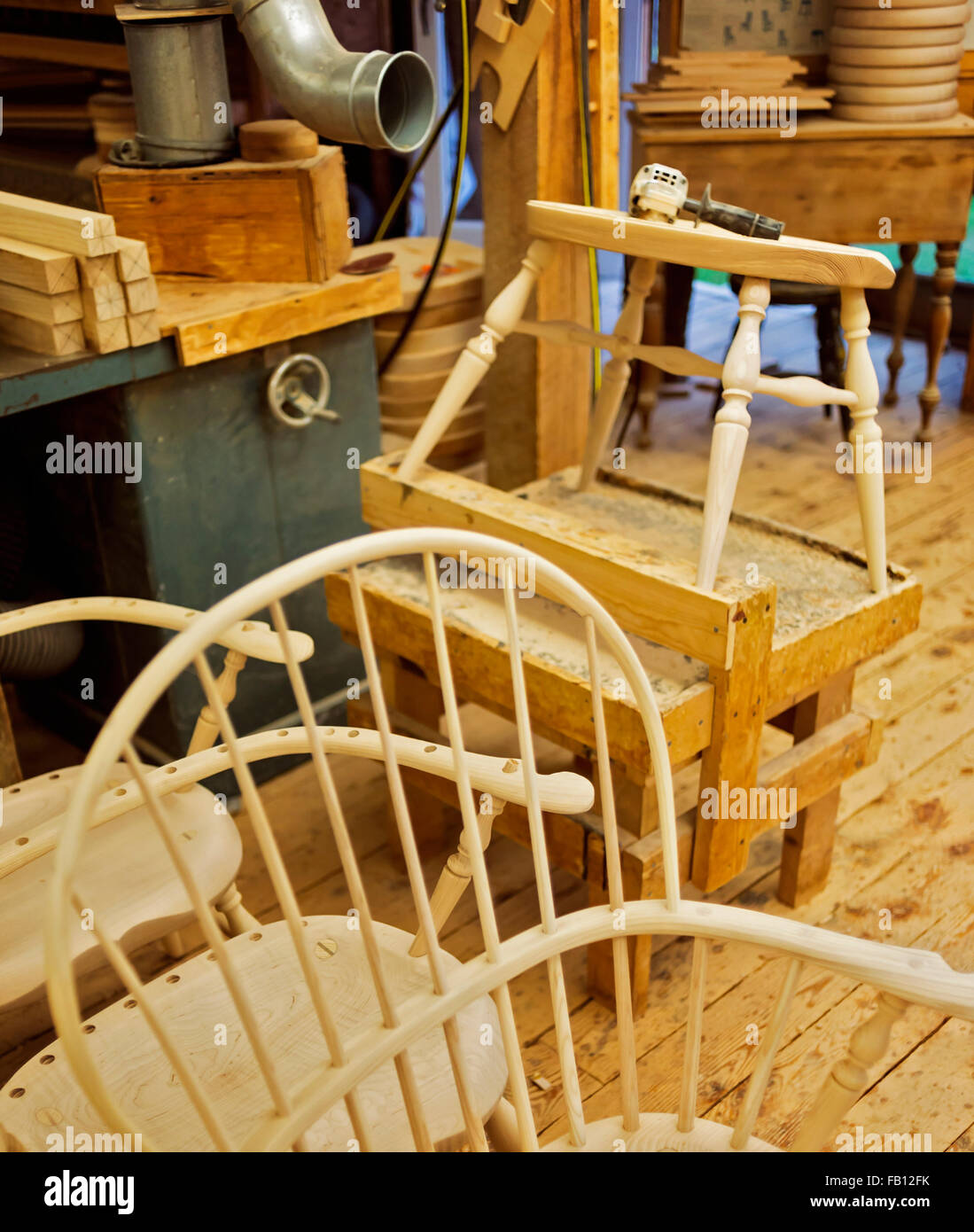 Windsor chair making hi-res stock photography and images - Alamy