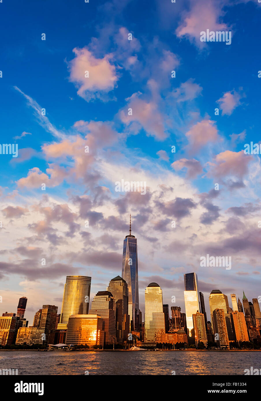 Skyline at sunset Stock Photo - Alamy