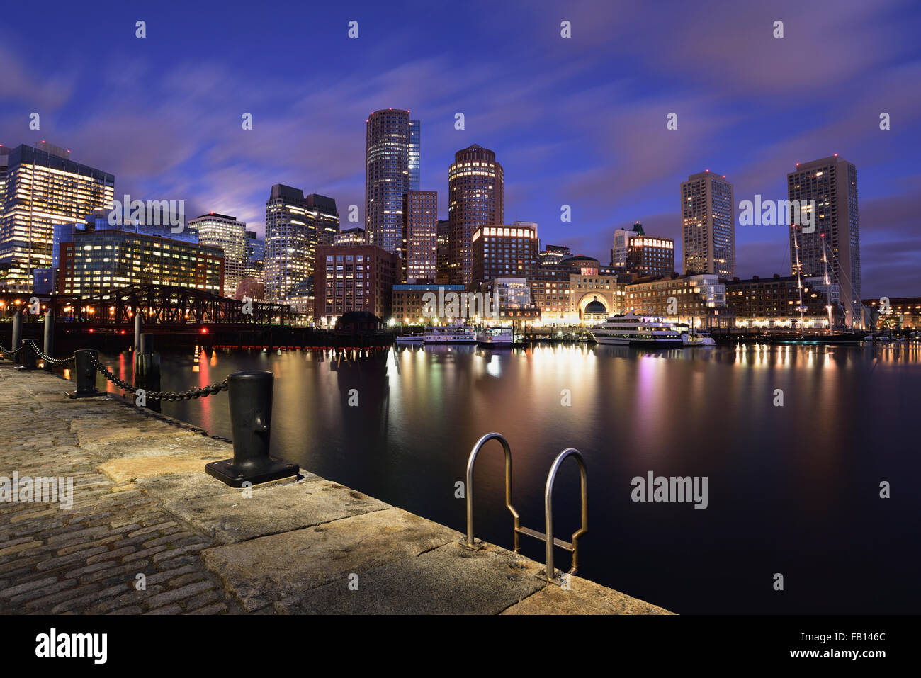 Waterfront fort hi-res stock photography and images - Alamy