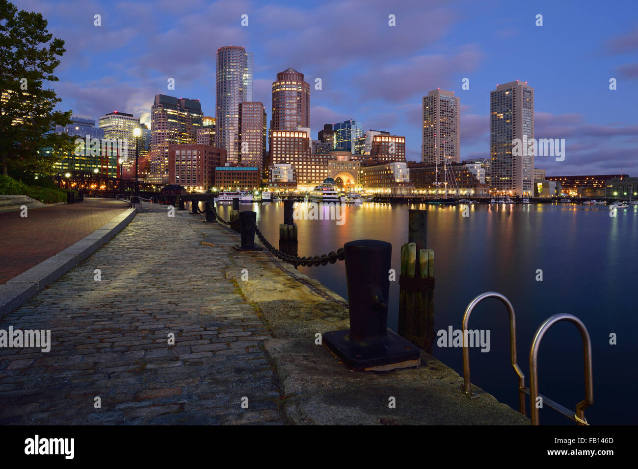Fort point channel skyline hi-res stock photography and images - Alamy