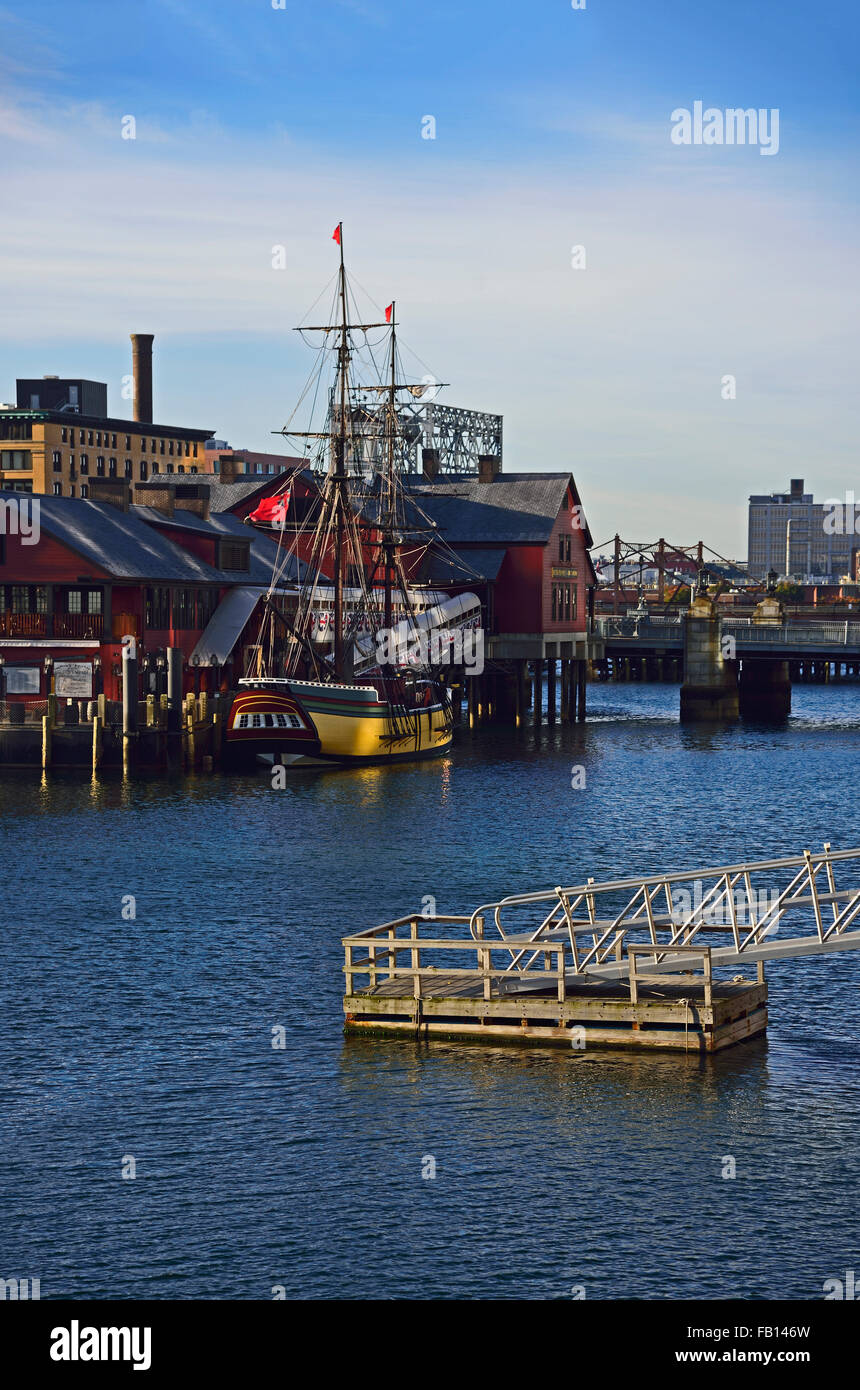Sailing ship moored harbor hi-res stock photography and images - Alamy