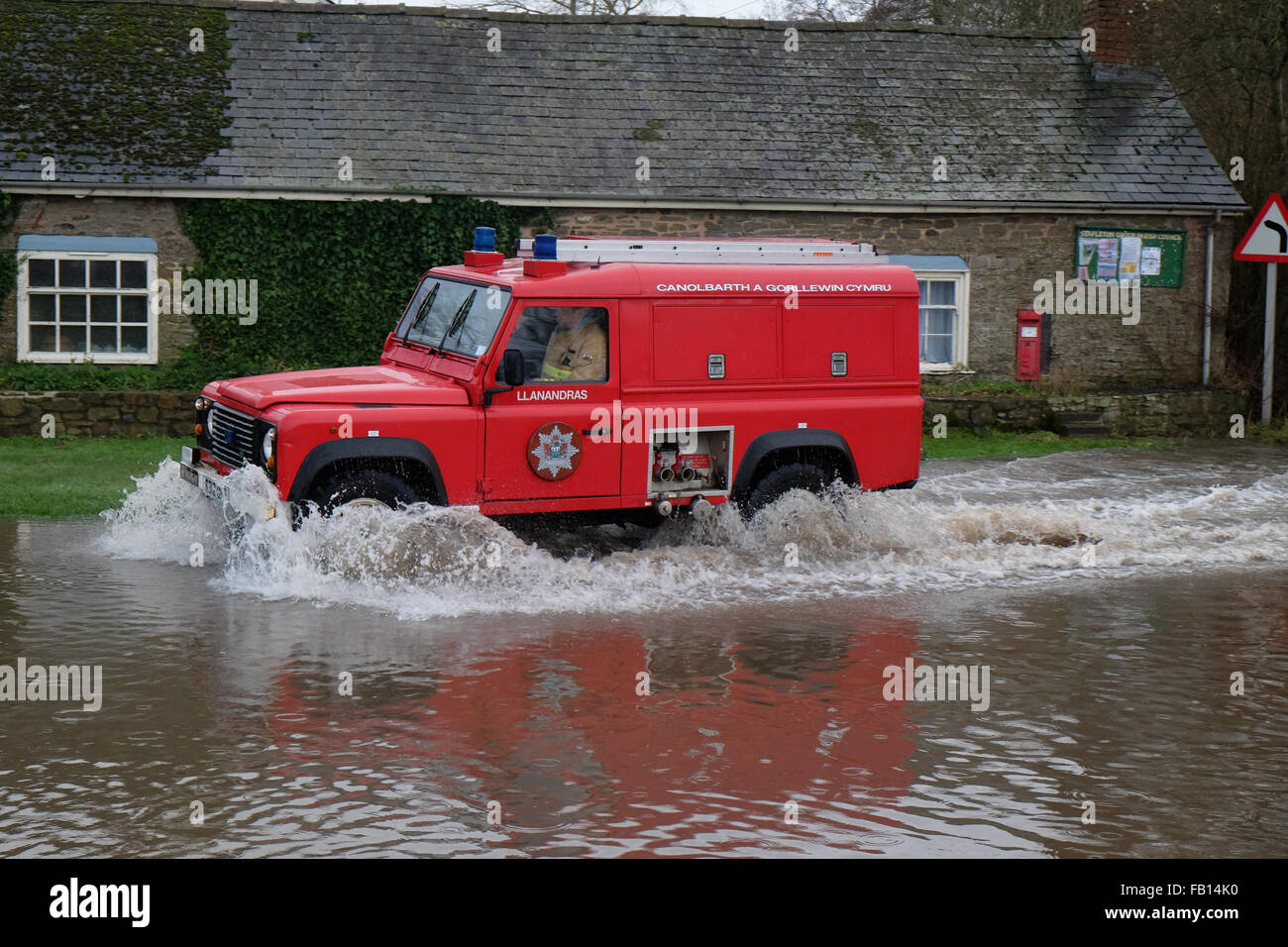 Land rover fire engine hi-res stock photography and images - Alamy