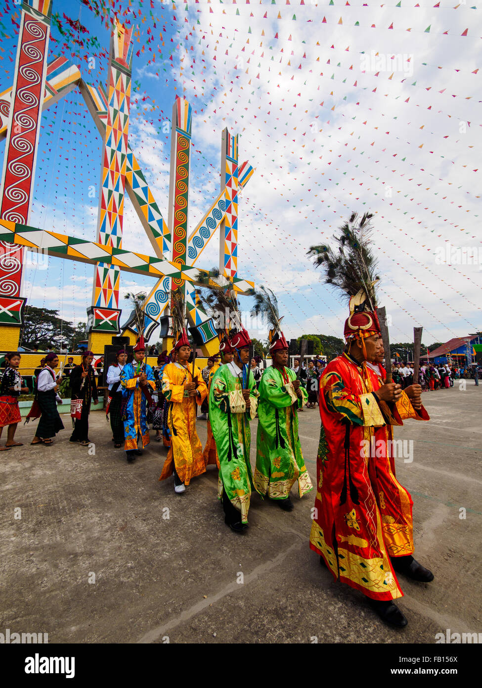 Manau Dance, traditional ceremony of Kachin people to celebrate Kachin ...