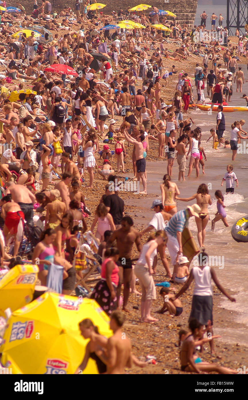 Crowded Beach High Resolution Stock Photography and Images - Alamy