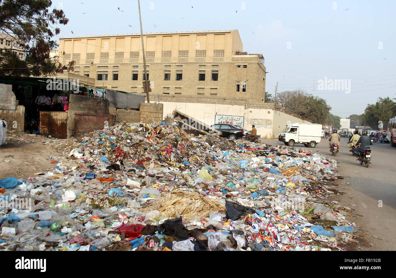 View of huge heap of garbage litter down behind Sindh Secretariat ...
