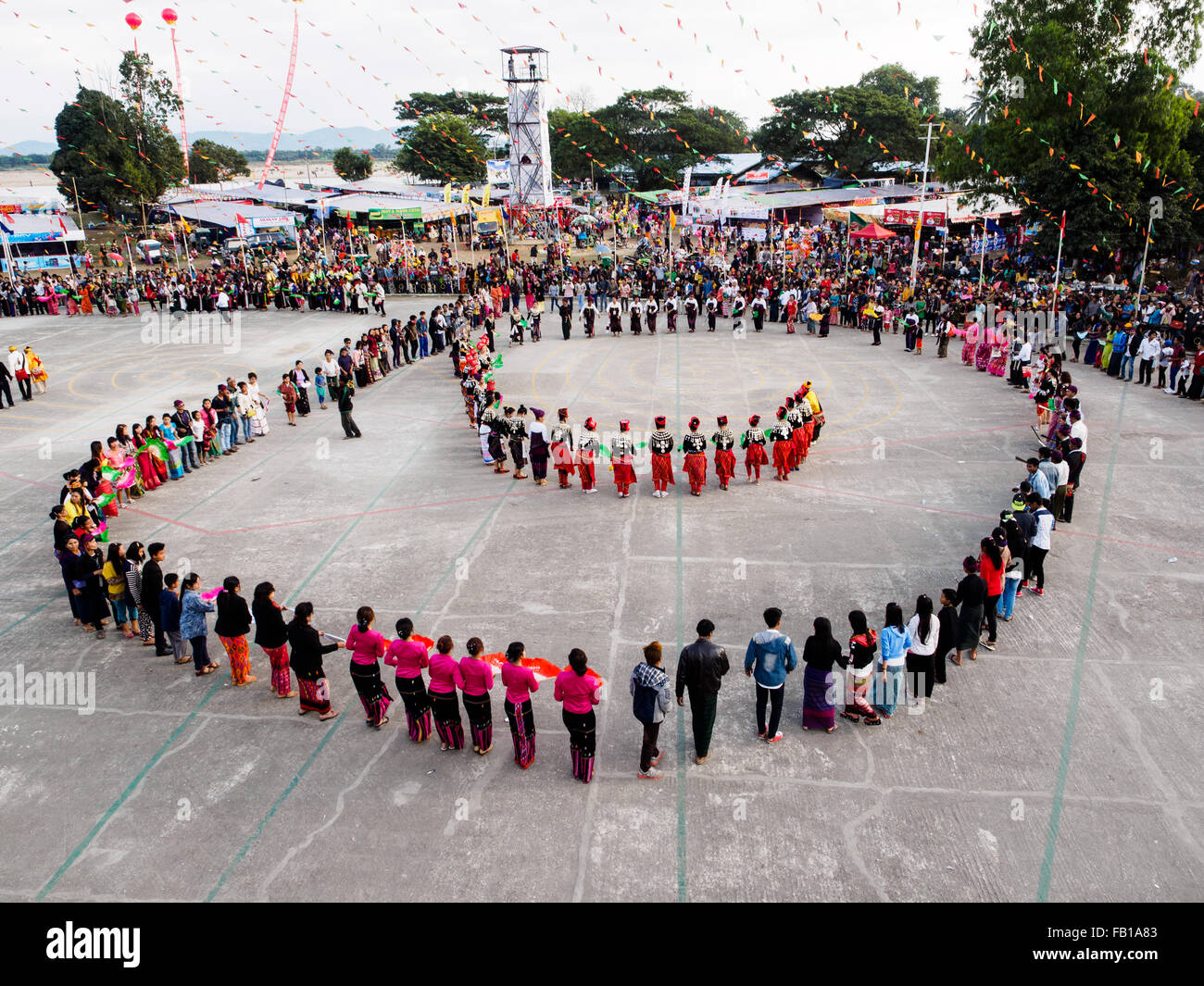 Manau Dance, traditional ceremony of Kachin people to celebrate Kachin ...