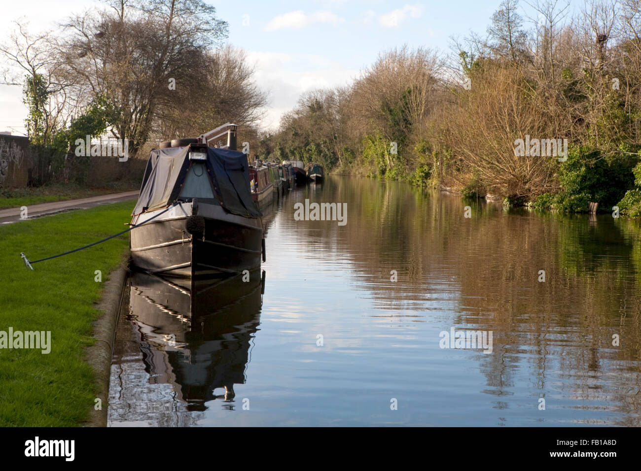 Grand Union Canal, Kensal Rise. The Grand Union Canal provides a green ...