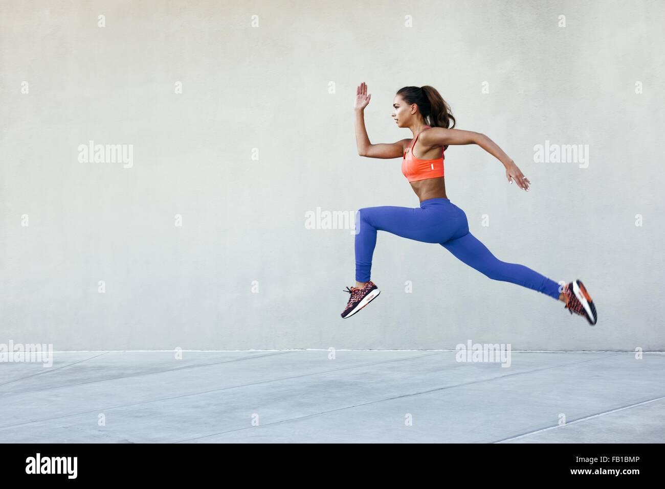 Striding in mid air hi-res stock photography and images - Alamy