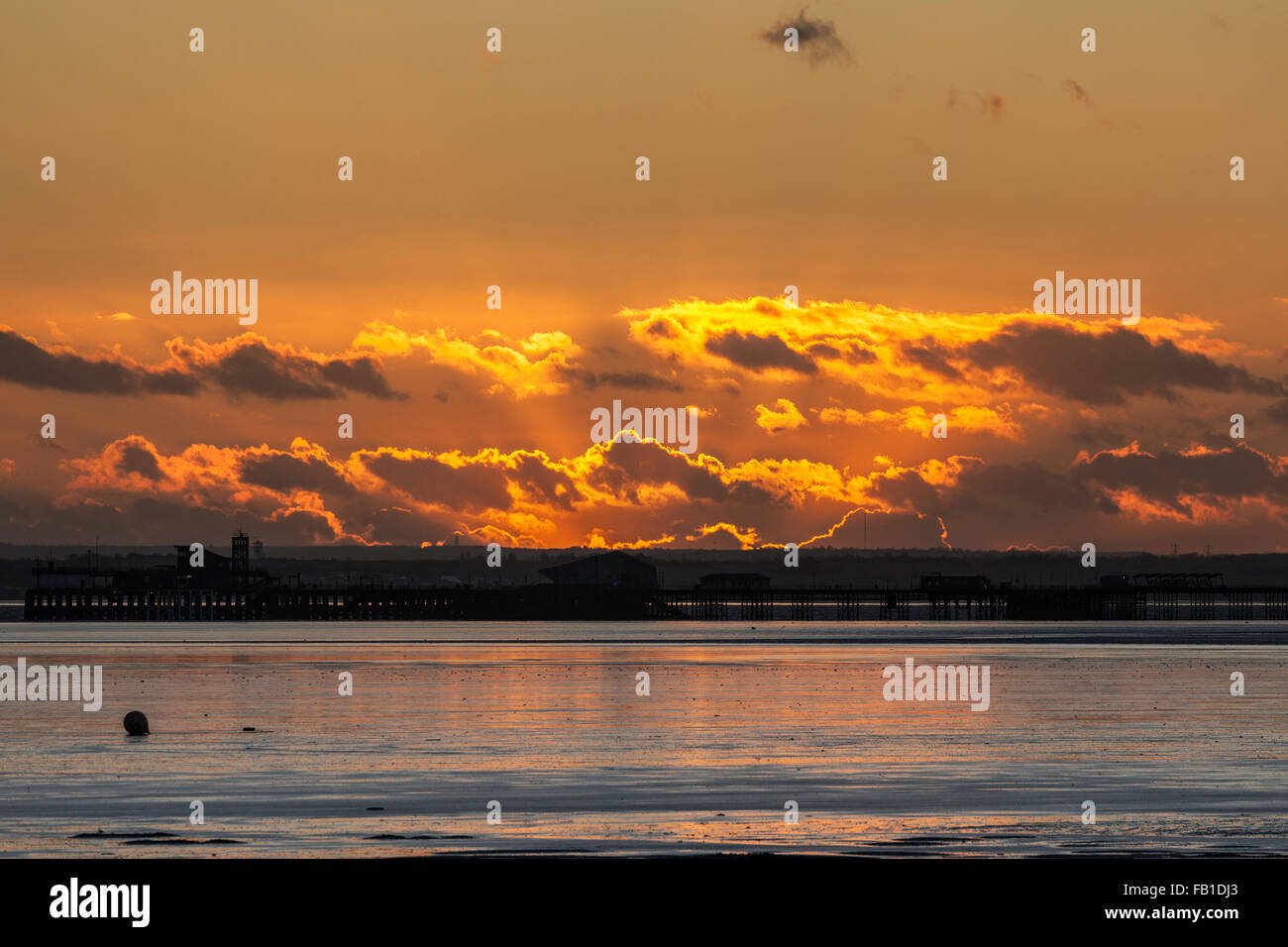Thorpe bay essex hi-res stock photography and images - Alamy