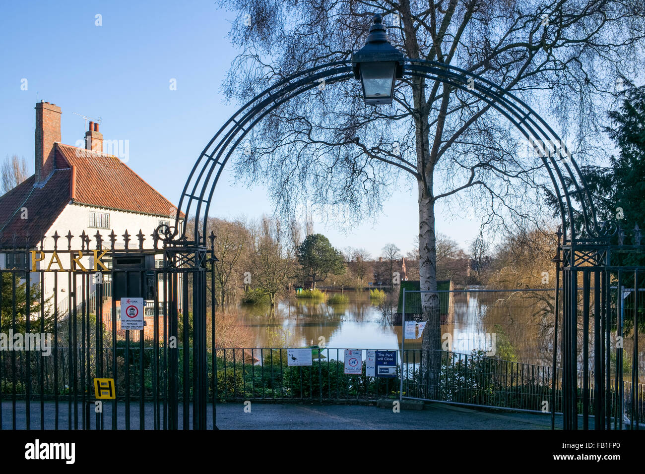 Rowntree park york hi-res stock photography and images - Alamy