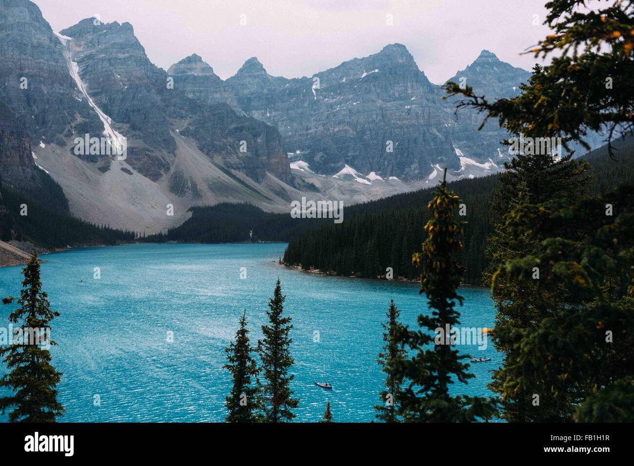 Canada mountain view hi-res stock photography and images - Alamy