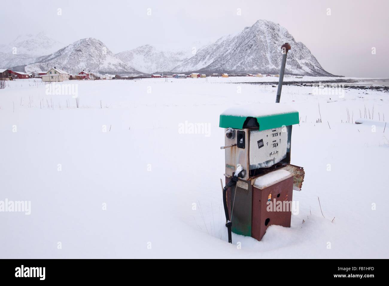 Frozen gas pump hi-res stock photography and images - Alamy