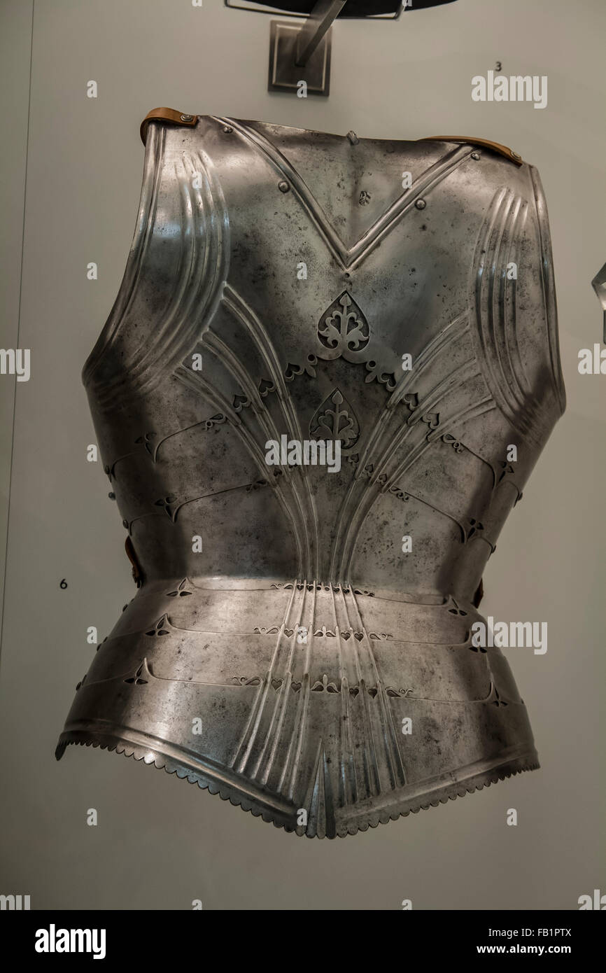 Medieval iron armor spanish hi-res stock photography and images - Alamy