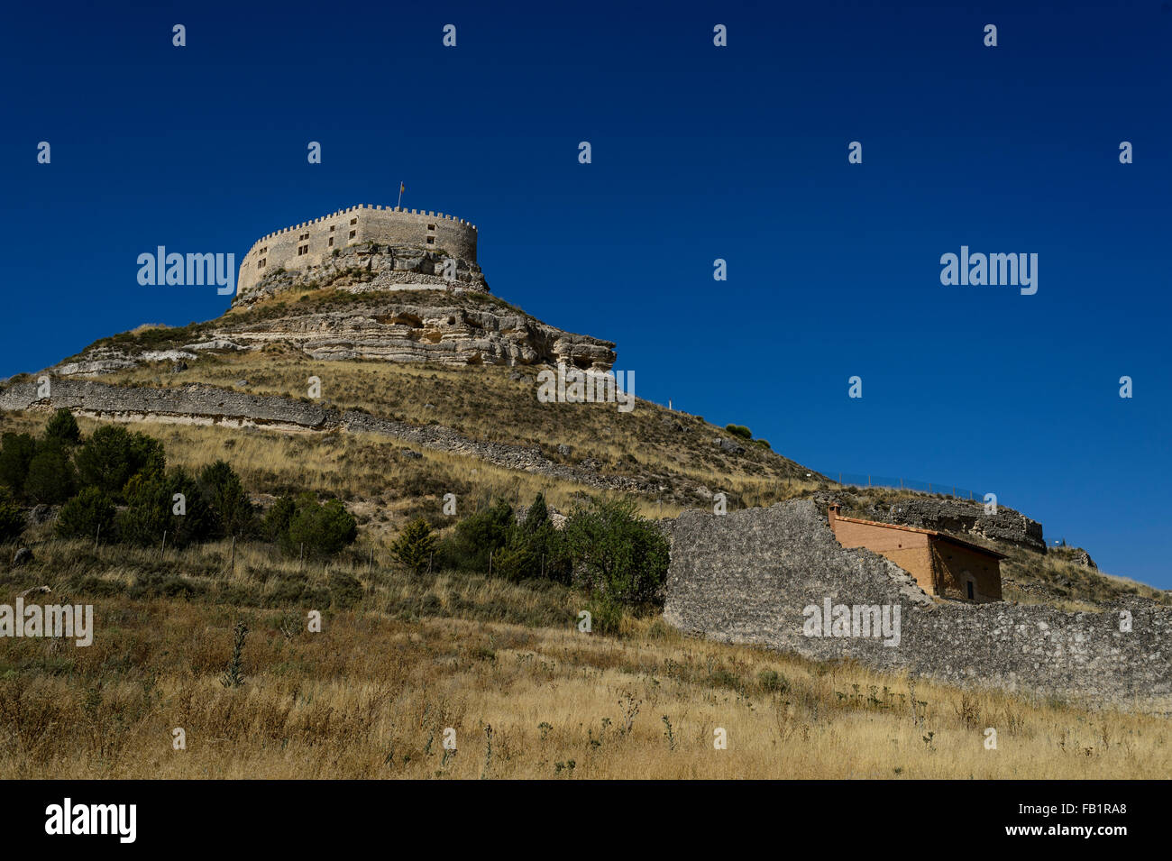 Curiel de Duero castle Stock Photo - Alamy