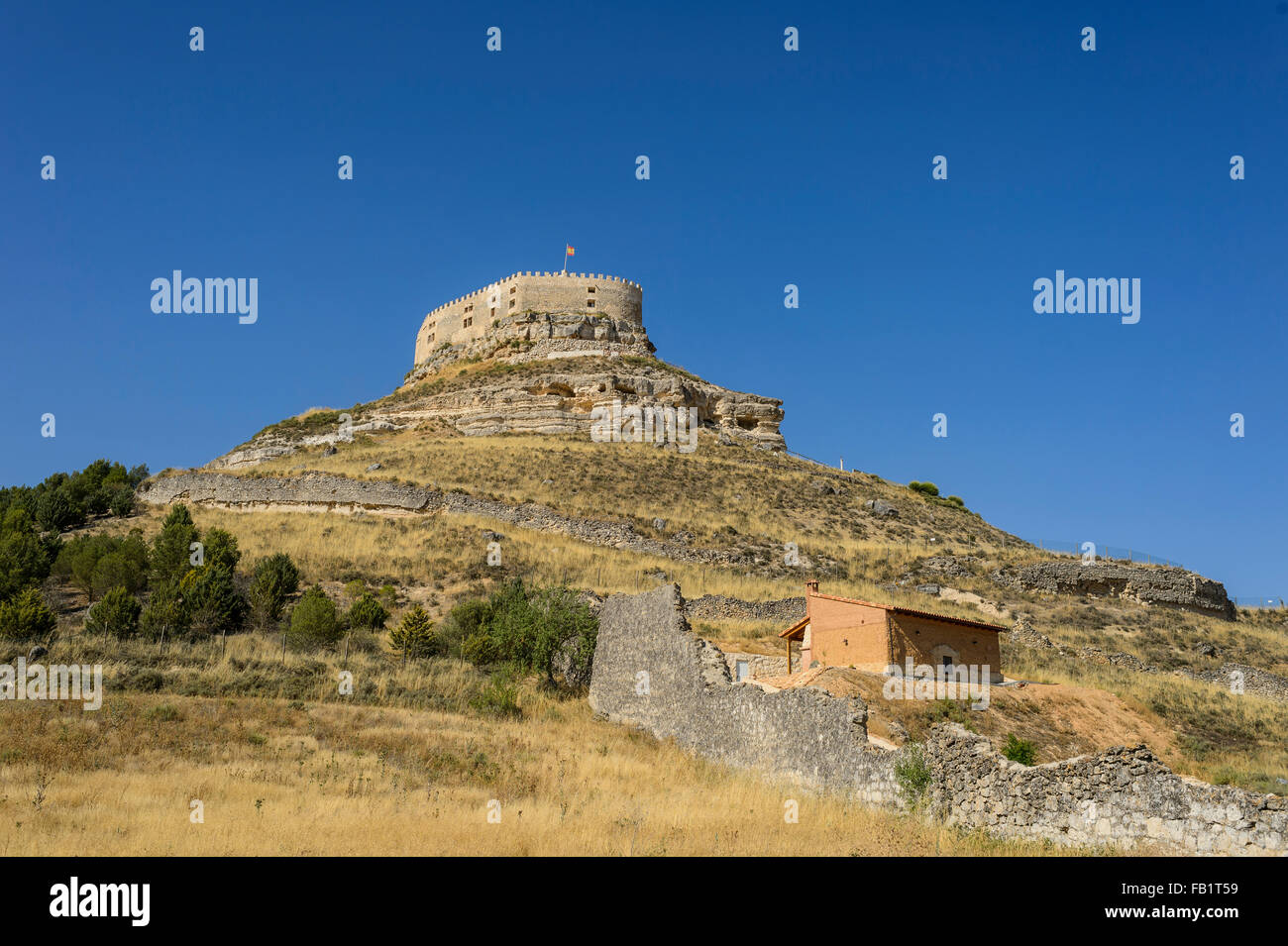Curiel de Duero castle Stock Photo - Alamy
