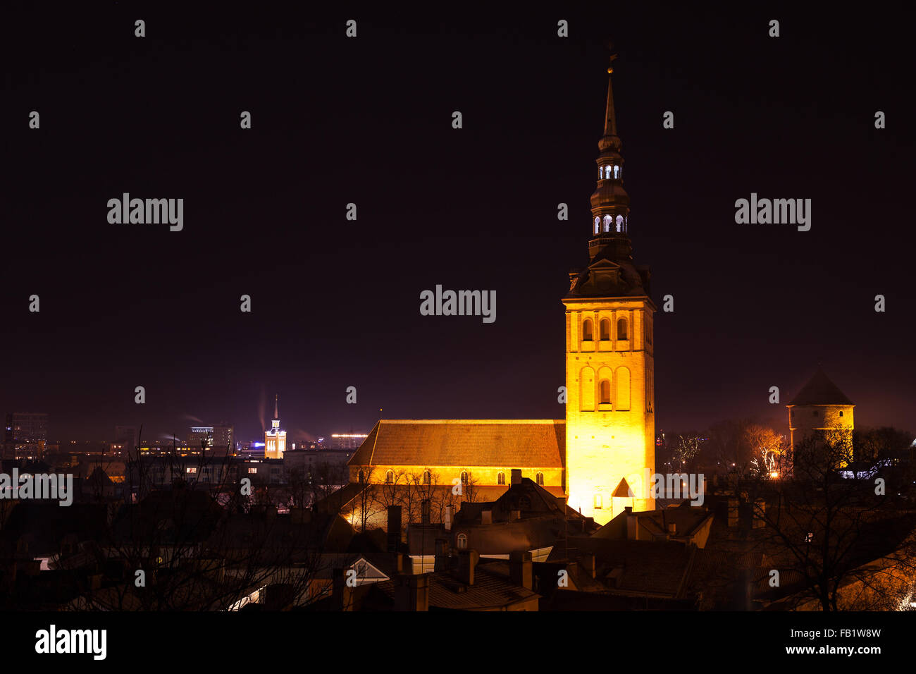 Old town tallinn night hi-res stock photography and images - Alamy