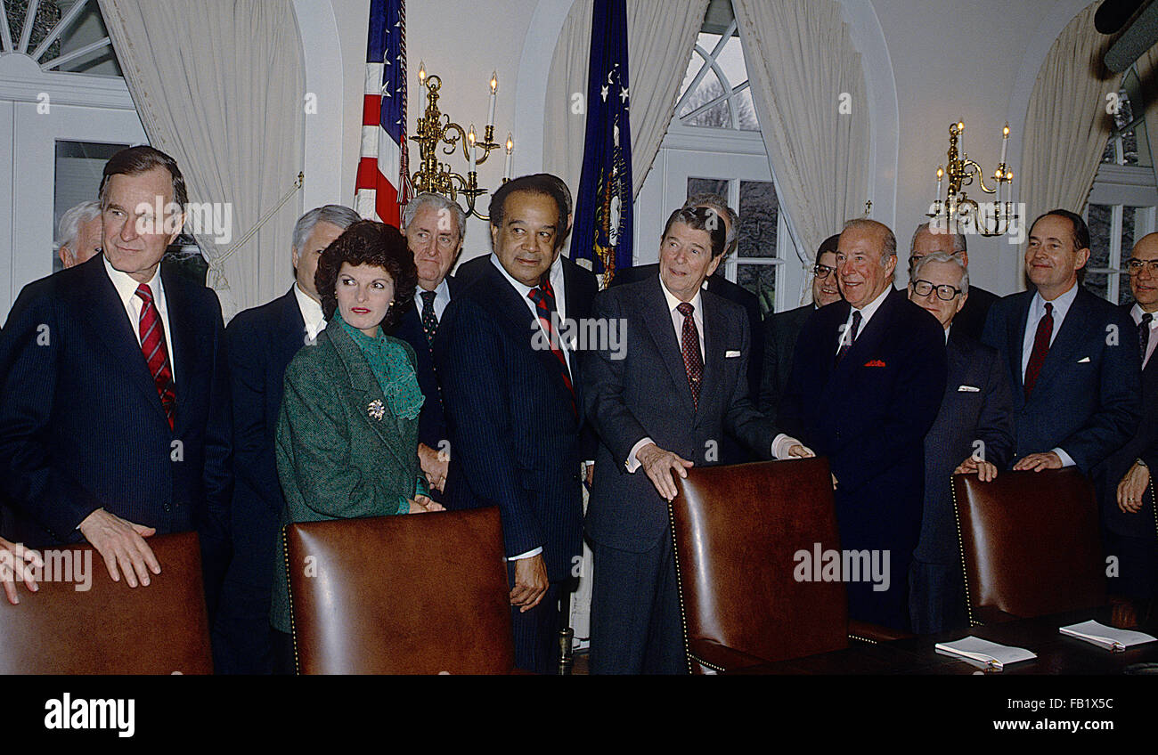 Reagan cabinet hi-res stock photography and images - Alamy