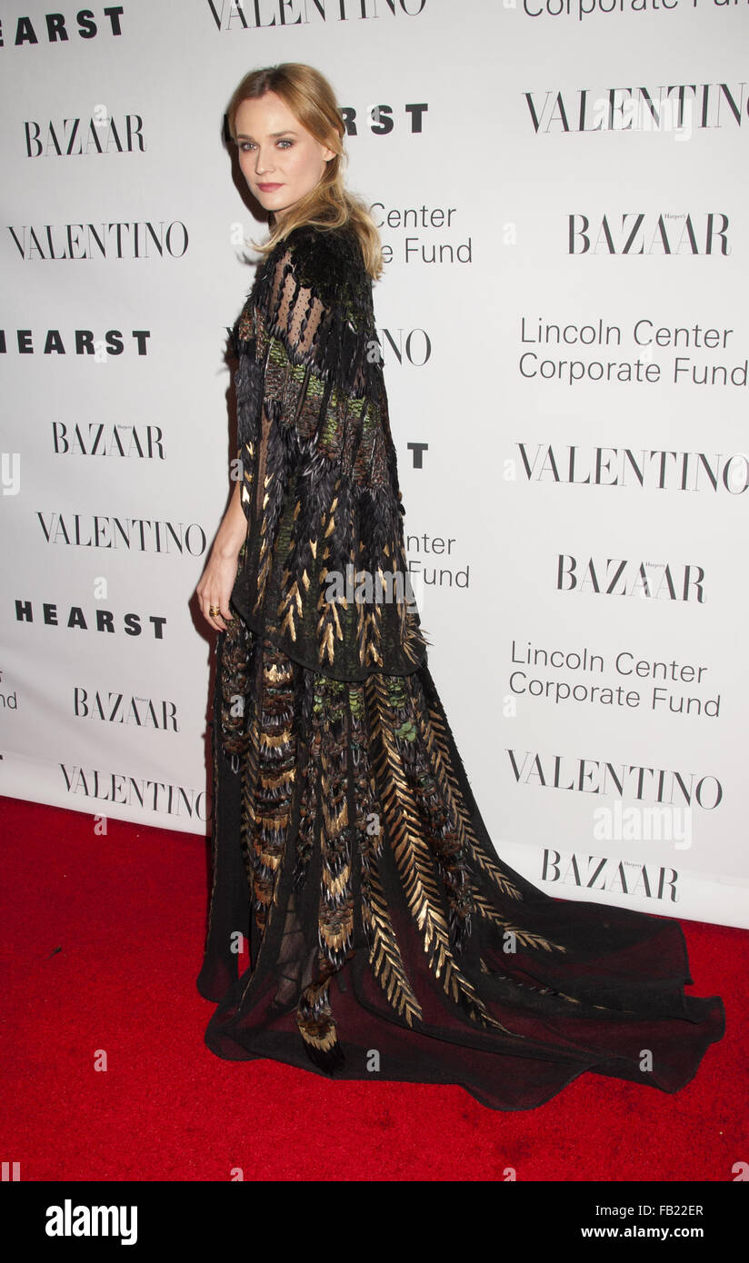 Diane kruger valentino hi-res stock photography and images - Alamy