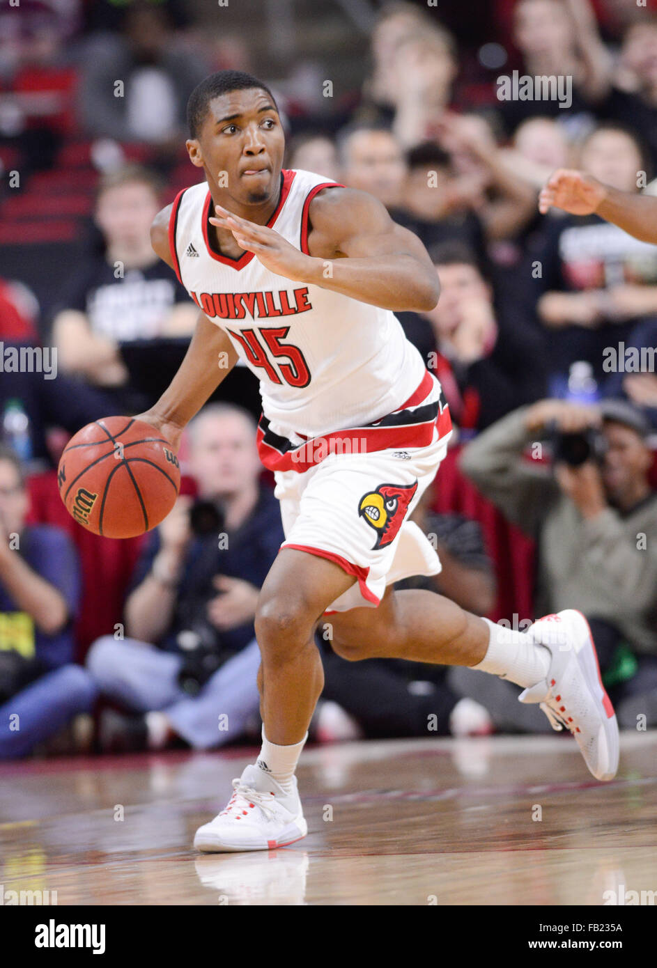 Raleigh, North Carolina, US. 7th Jan, 2016. DONOVAN MITCHELL (45) of ...