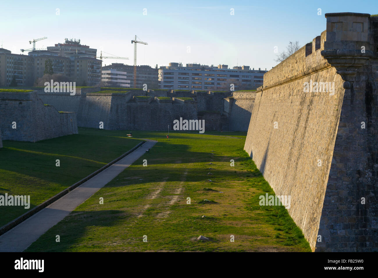 Masonry bridge constructed hi-res stock photography and images - Alamy