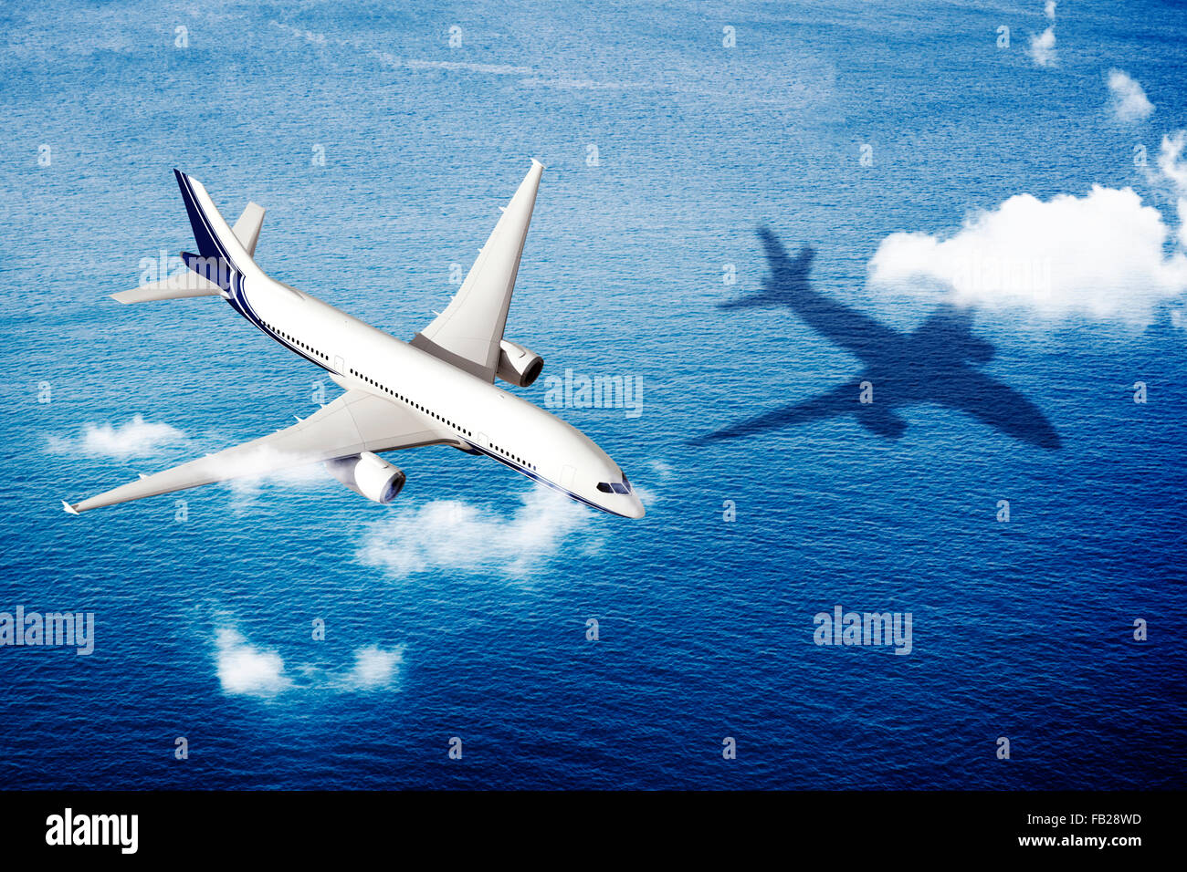 Airplane Skyline Horizon Flight Cloud Concept Stock Photo - Alamy