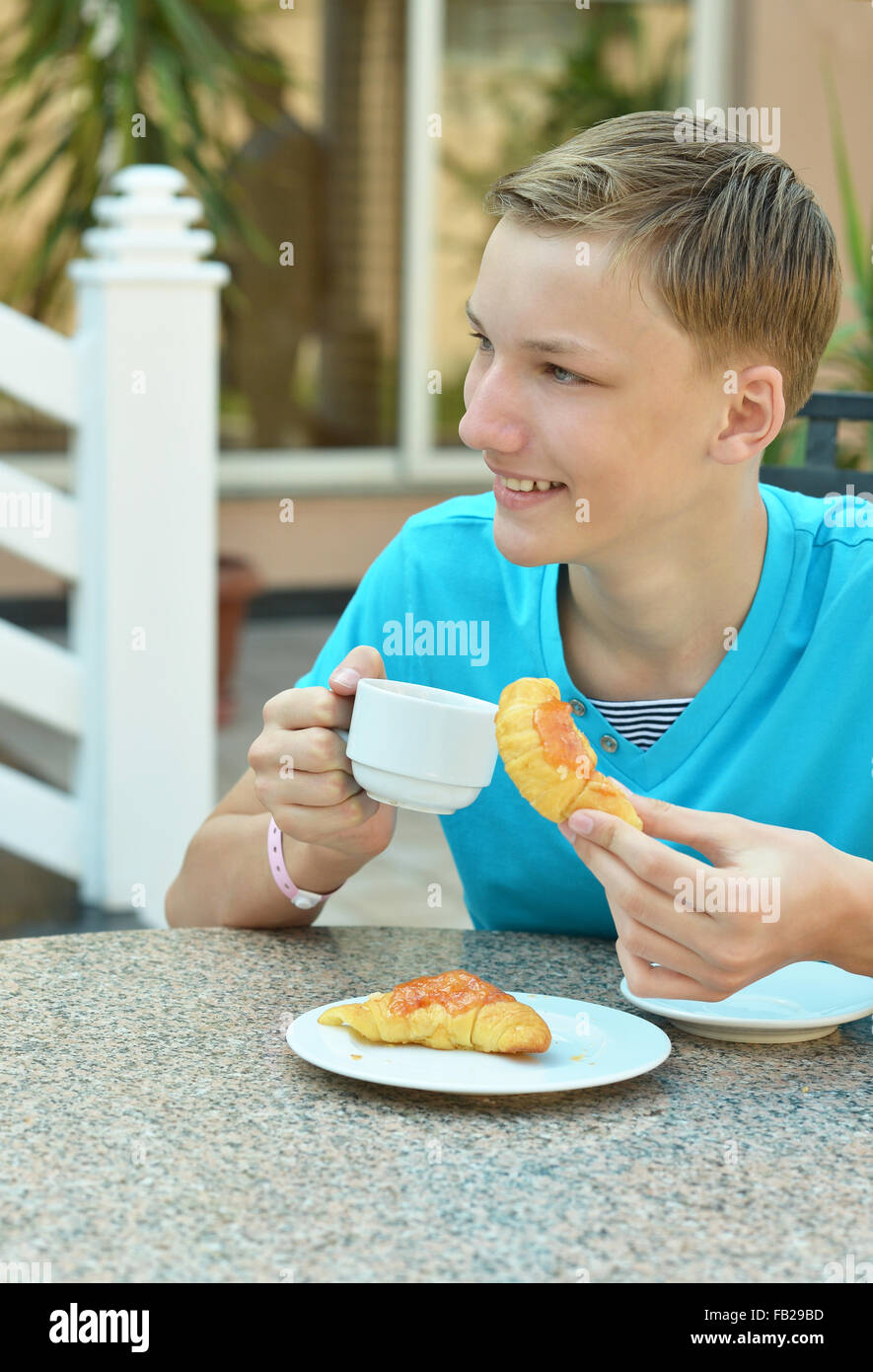 Child comfort hi-res stock photography and images - Alamy