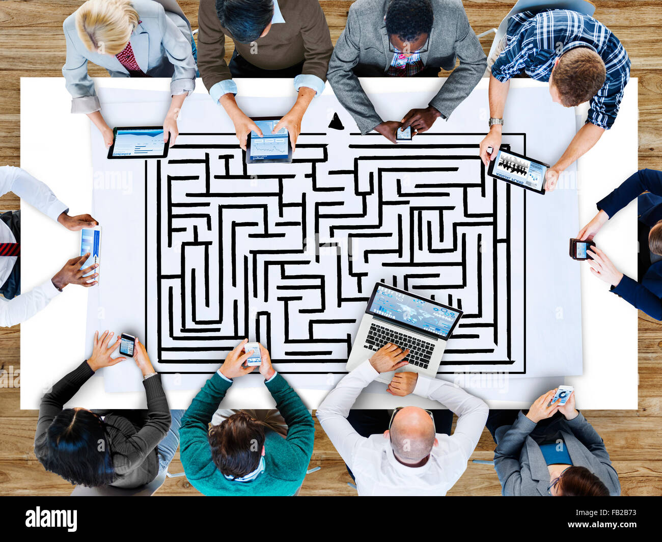 Maze strategy hi-res stock photography and images - Alamy