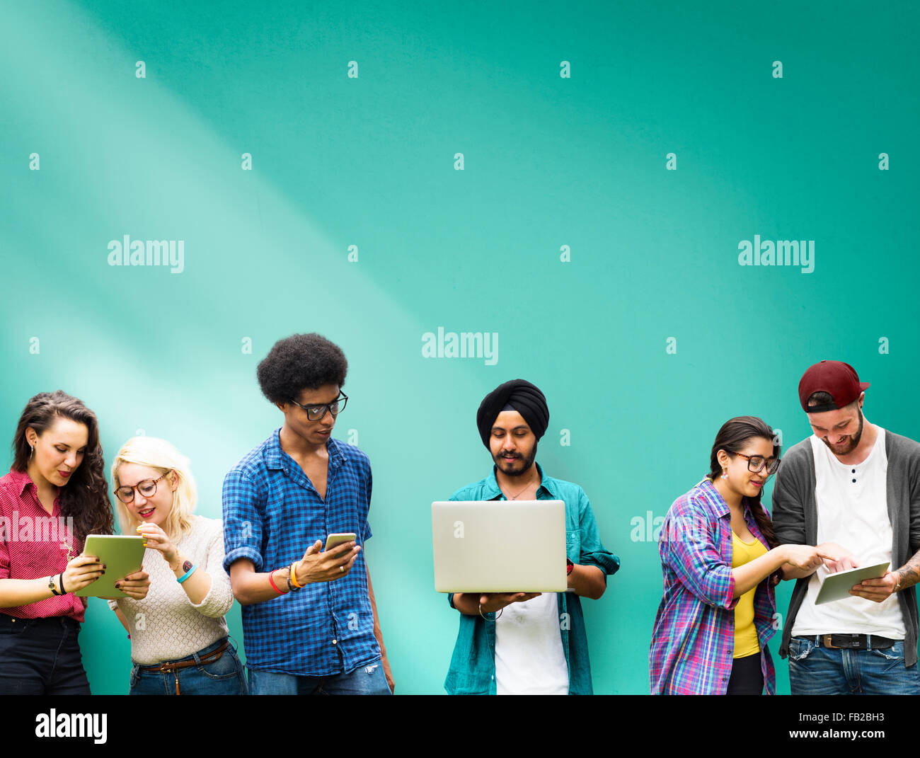 Students Learning Education Social Media Technology Stock Photo - Alamy