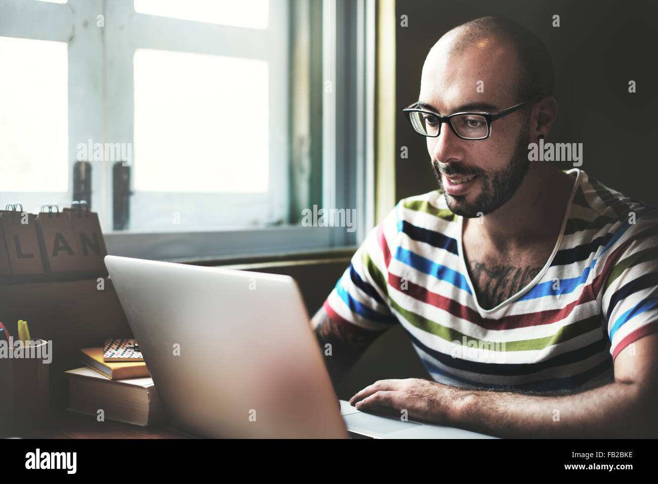 Man Connection Computer Networking Wireless Concept Stock Photo - Alamy