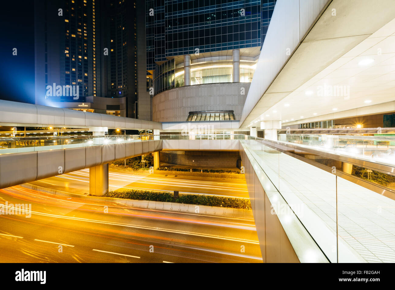 Modern traffic bridges hi-res stock photography and images - Alamy