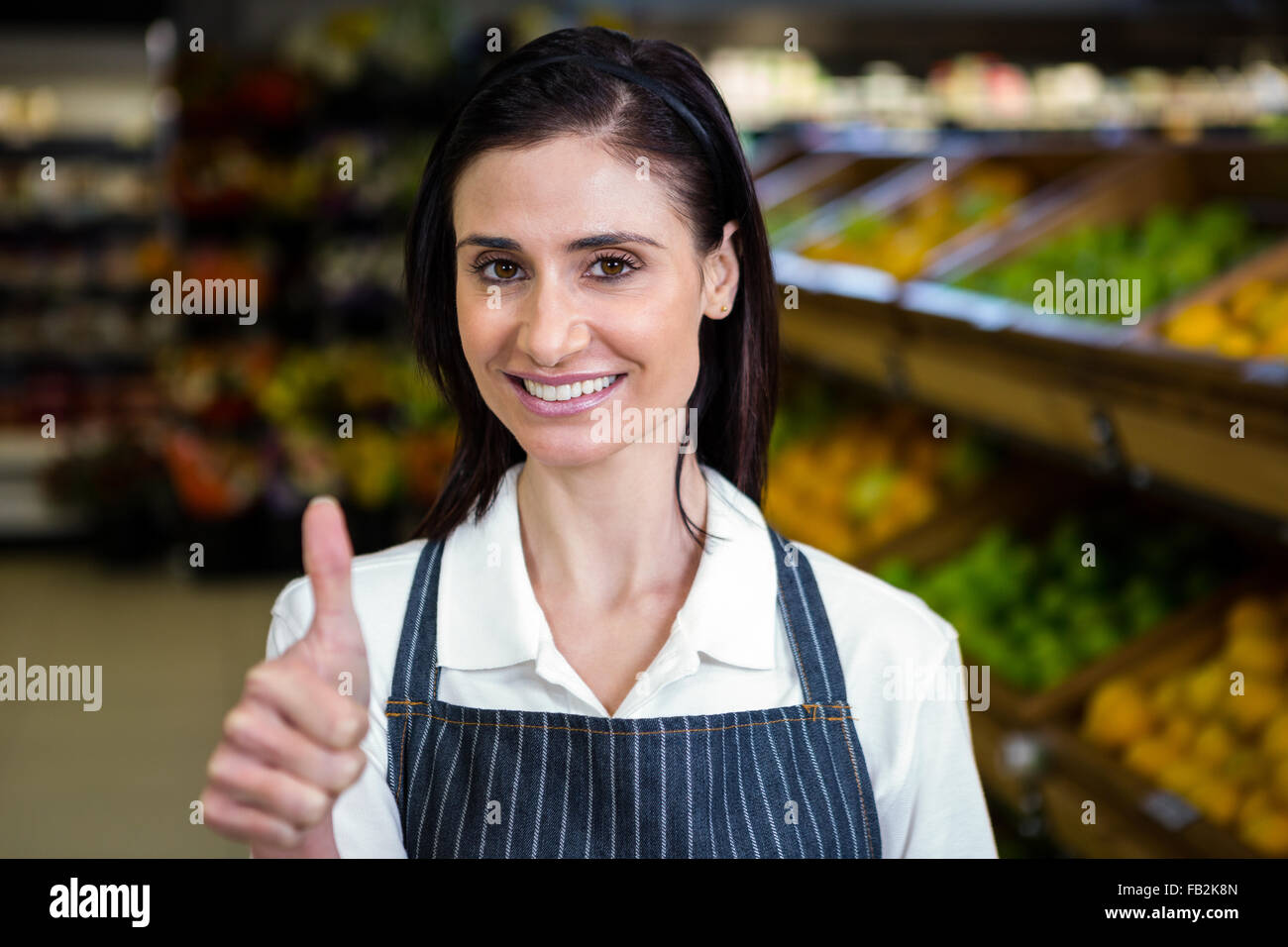 Retail young worker hi-res stock photography and images - Alamy