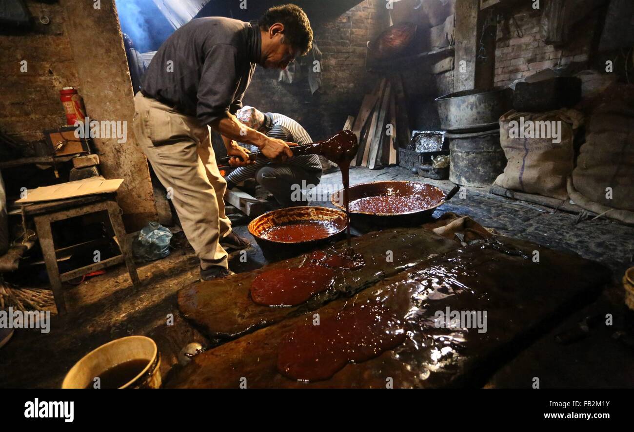 Chaku hi-res stock photography and images - Alamy