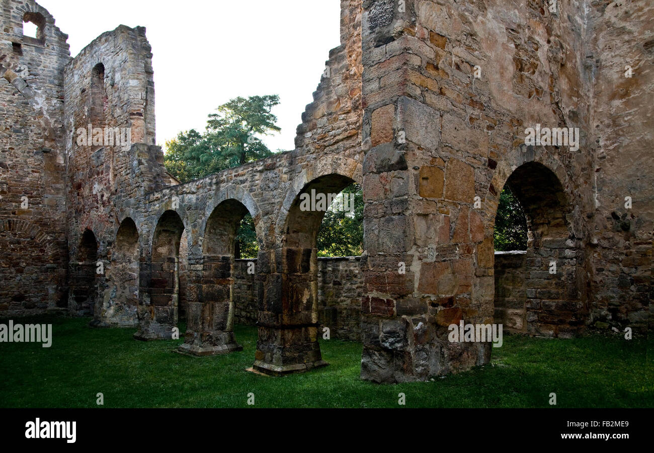 Walbeck an der Aller (Oebisfelde-Weferlingen), Ruine der Stiftskirche ...