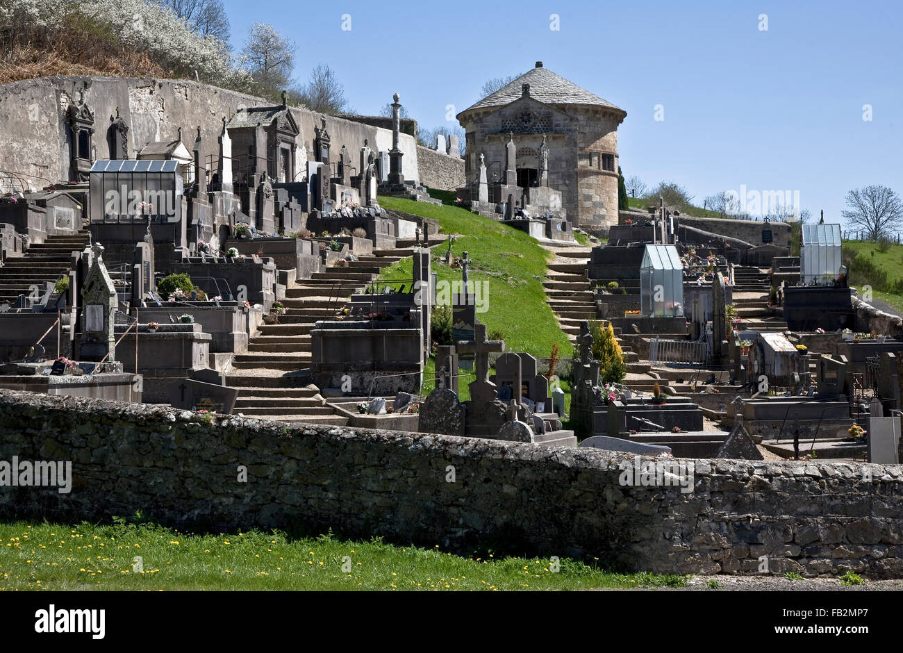 Chambon sur lac hi-res stock photography and images - Alamy