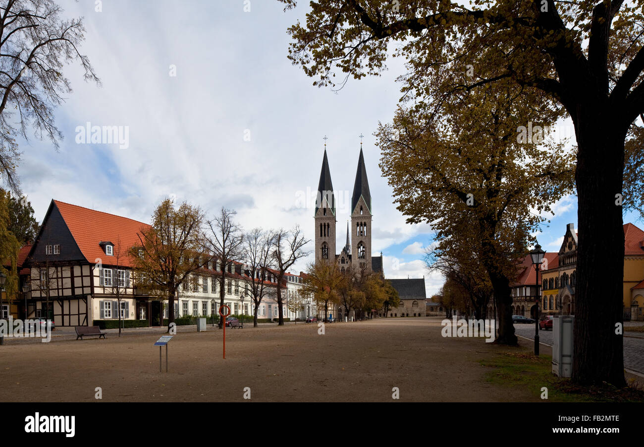 Halberstadt, Dom mit neuem Dachreiter Stock Photo - Alamy