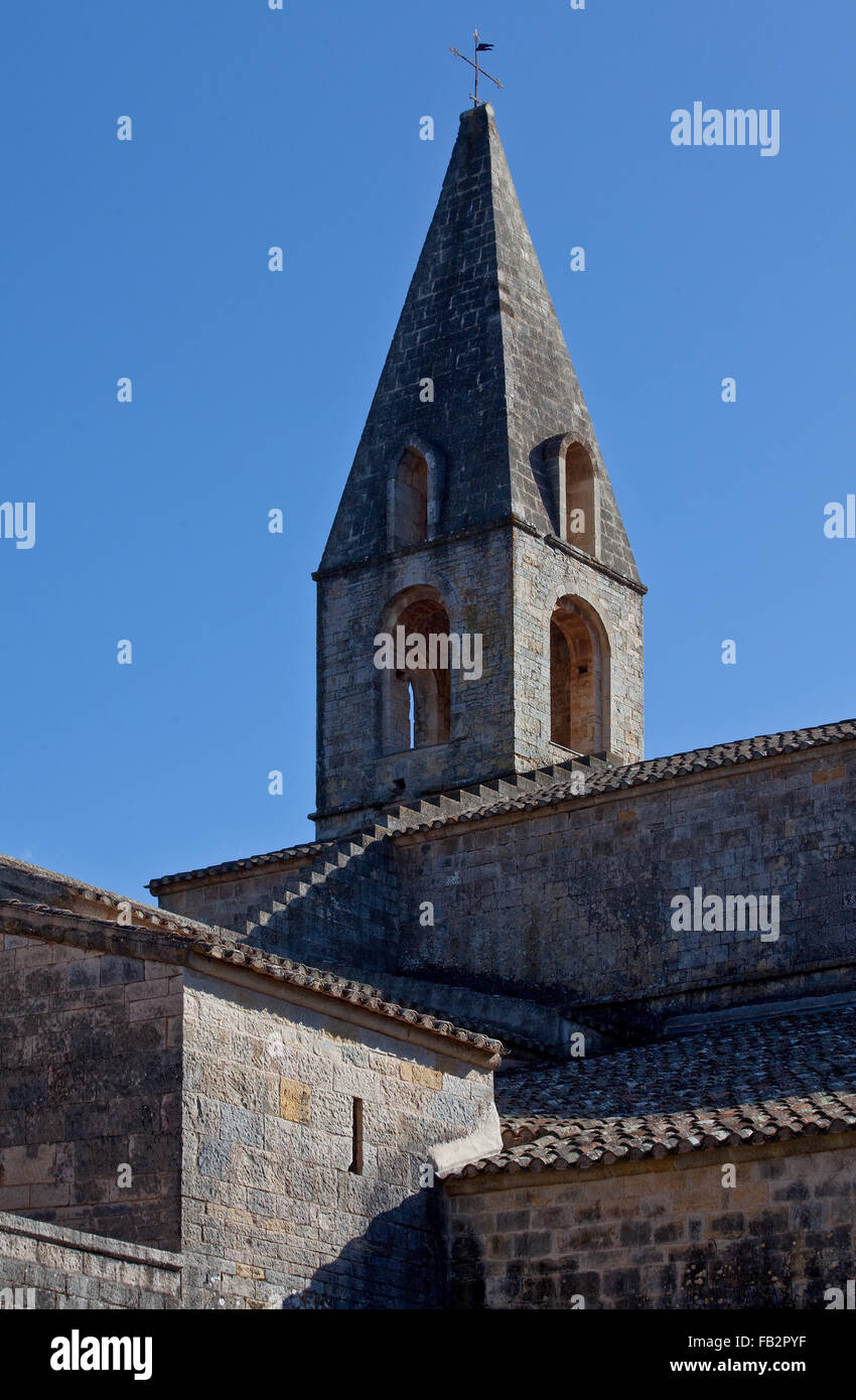 Le Thoronet, Zisterzienserkloster Abbaye du Thoronet Stock Photo - Alamy
