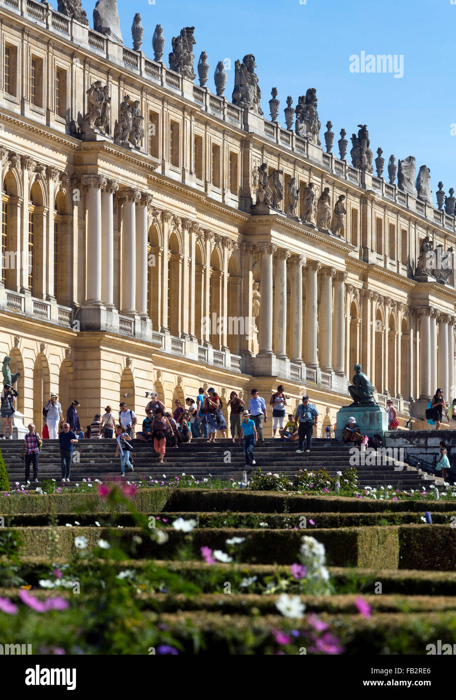 Palace versailles 17th century hi-res stock photography and images - Alamy