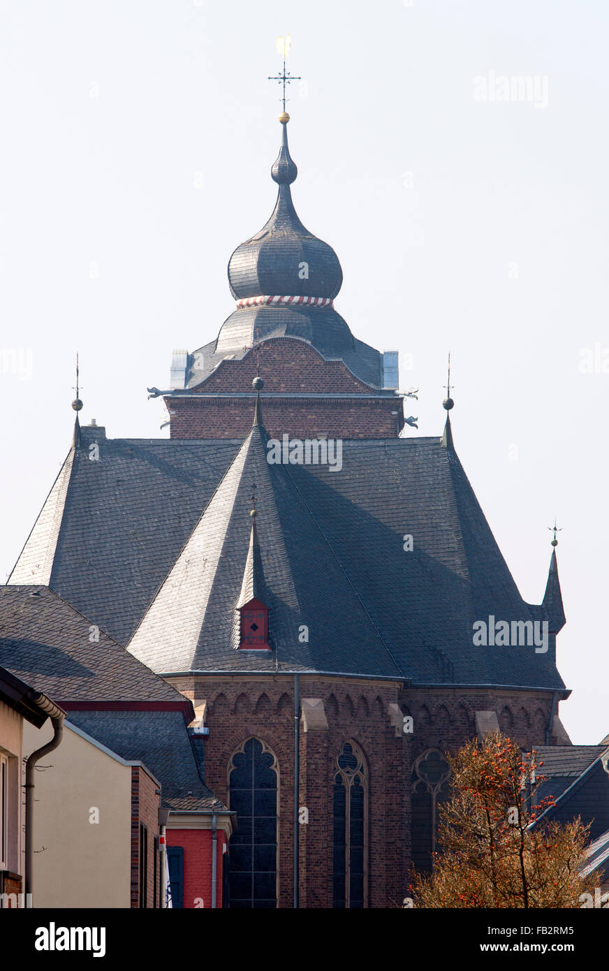 Erftstadt-Lechenich, Pfarrkirche St. Kilian Stock Photo - Alamy