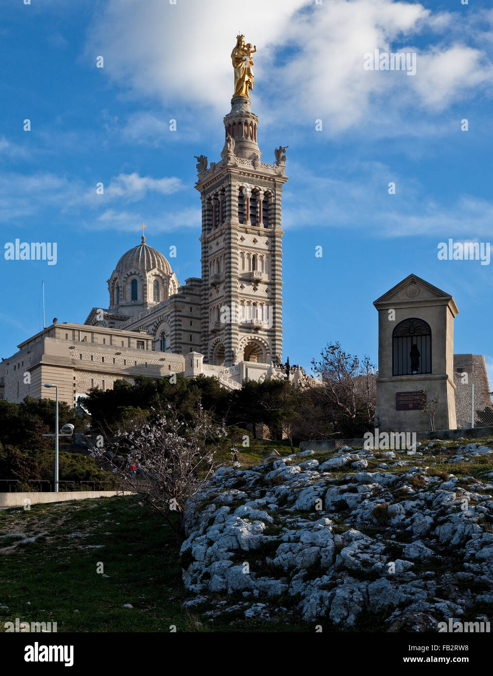 Marseille, Basilique Notre-Dame-de-la-Garde Stock Photo - Alamy