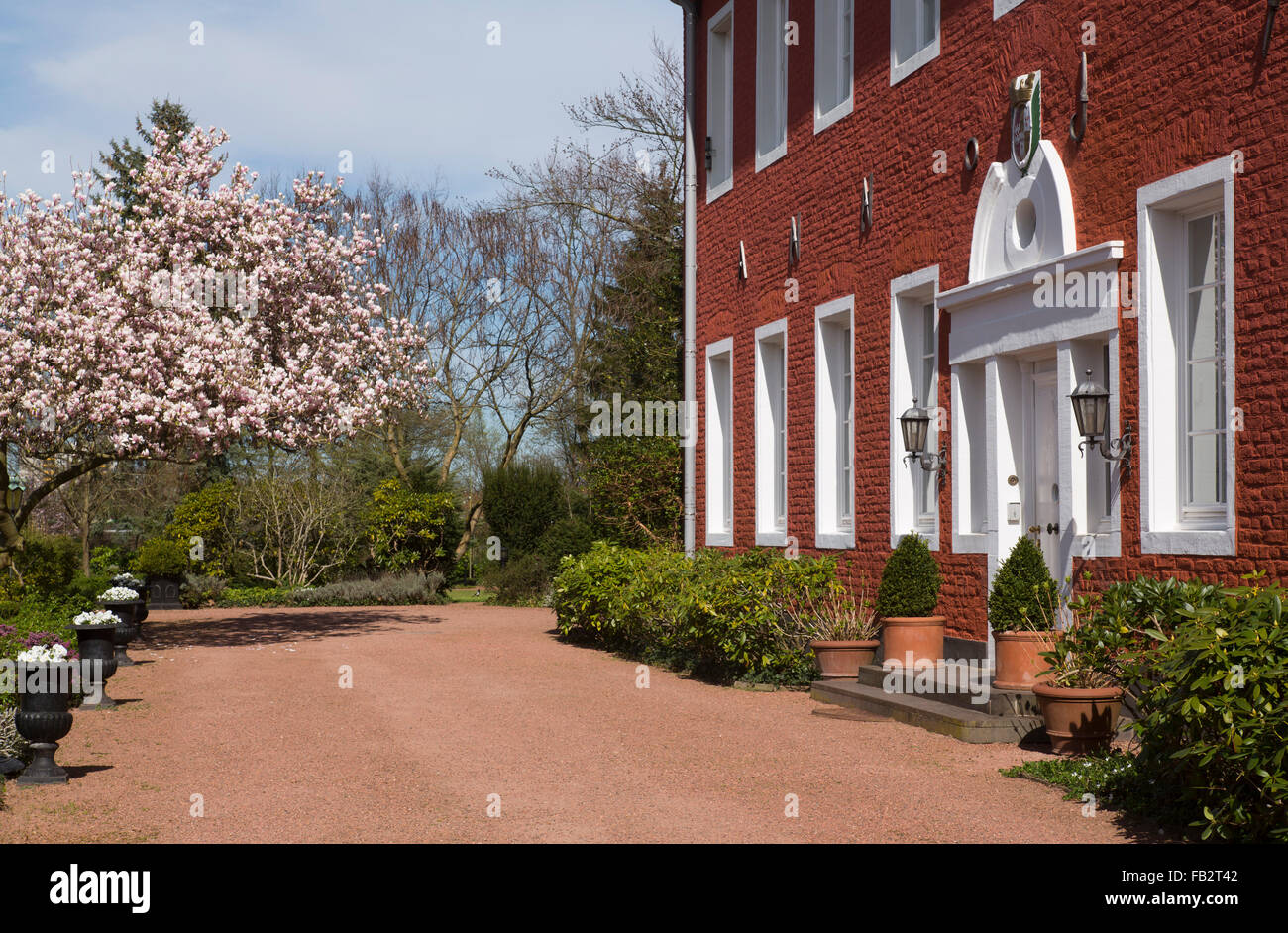 Erftstadt-Bliesheim, Schloß Buschfeld Stock Photo - Alamy